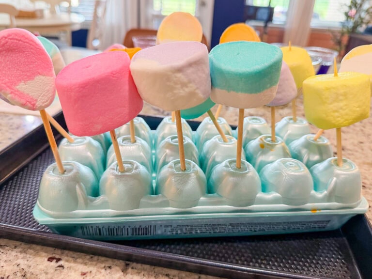 Coloring Marshmallows for Easter - Easter